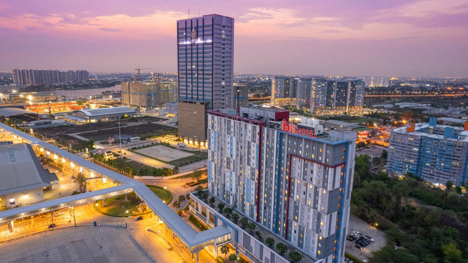 ibis Bangkok IMPACT (Official Website) Best Price Guarantee - Book Now